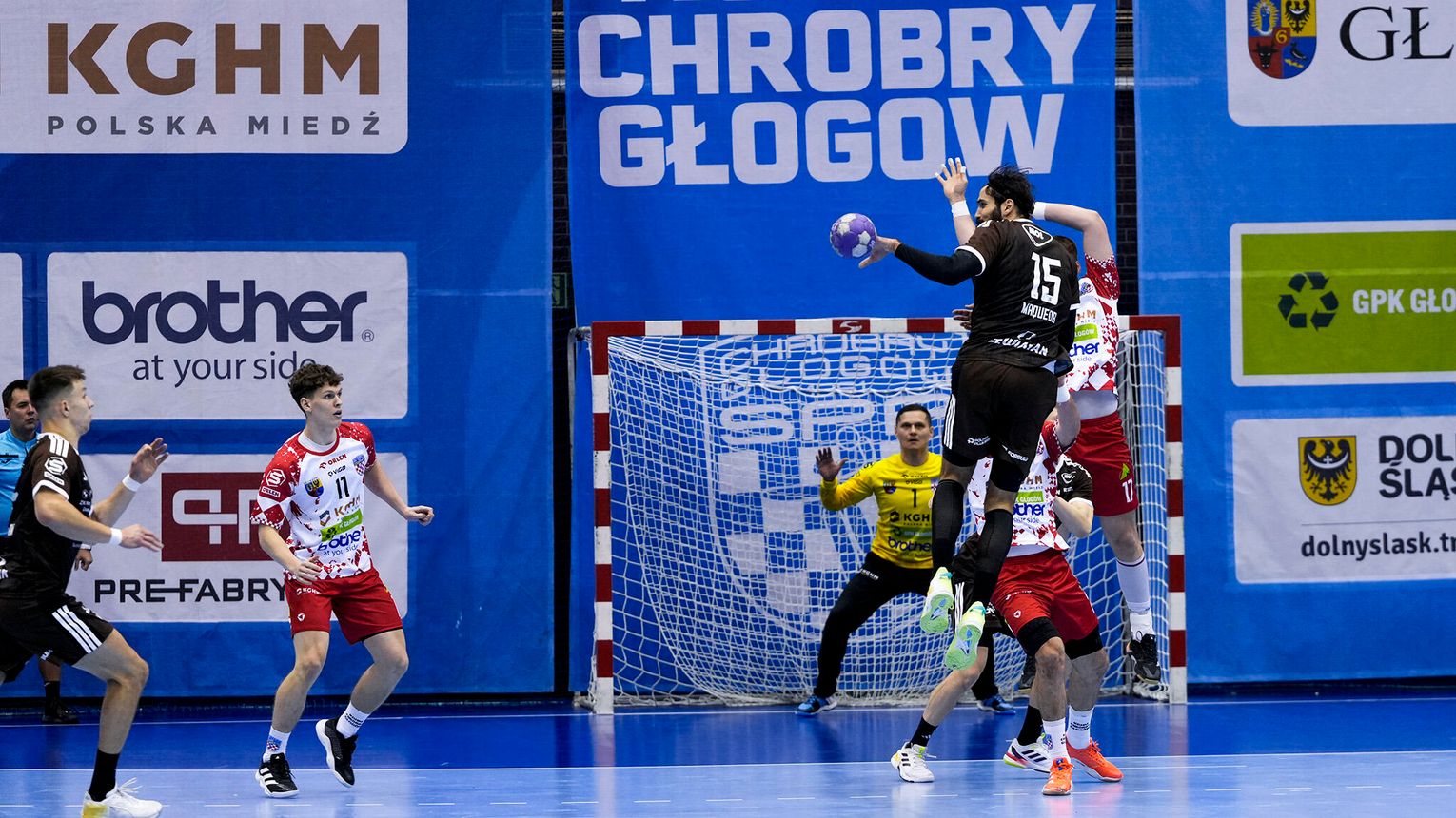 KGHM CHROBRY PARY STARCZYŁO NA KWADRANS