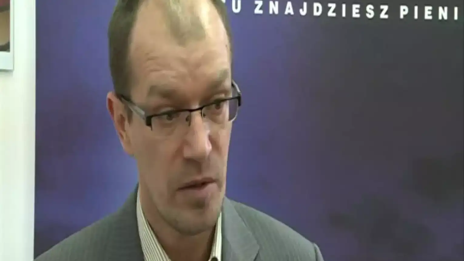 ZIMA ZASKOCZYŁA DROGOWCÓW W GŁOGOWIE ZIMA ZASKOCZYŁA DROGOWCÓW W GŁOGOWIE
